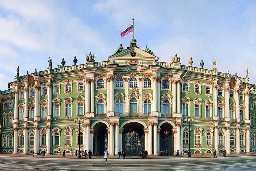 The 5 Best Museums in The World - XY2 Fan Page